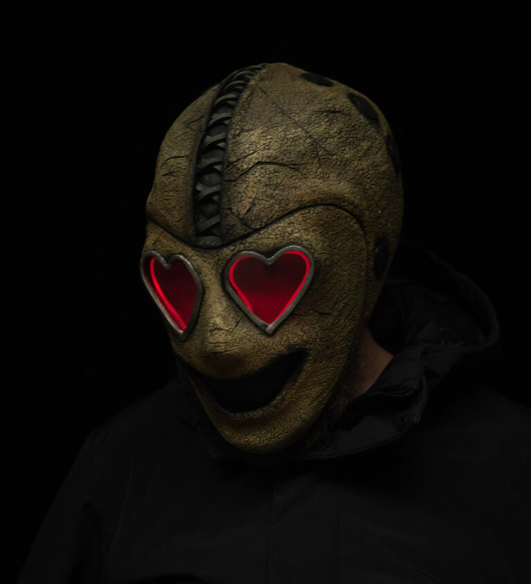 Heart Eyes Killer Mask - Ministry of Masks